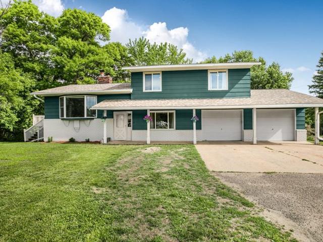 15984 Shelly Dr, Little Falls, MN 56345