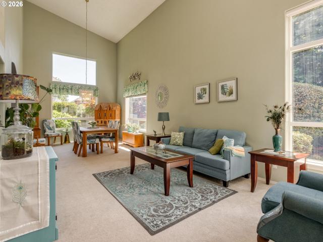 1598 hallet ct