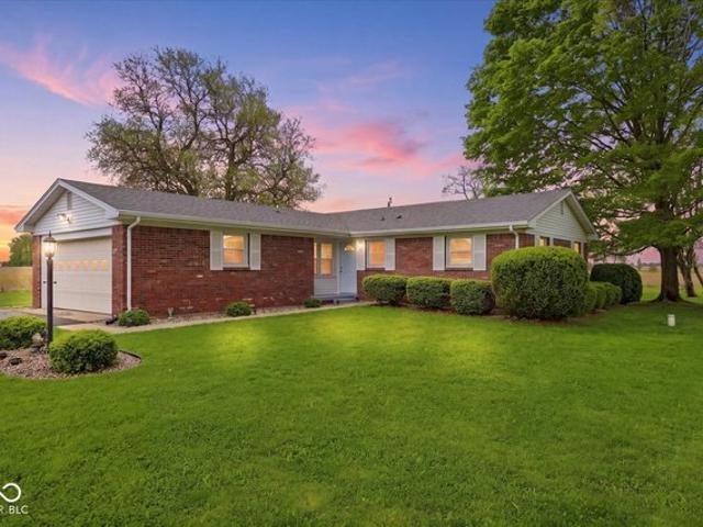 1598 S Thompson Rd, Shelbyville, IN 46176