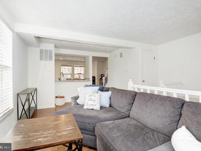 1598 Woodcrest Drive
