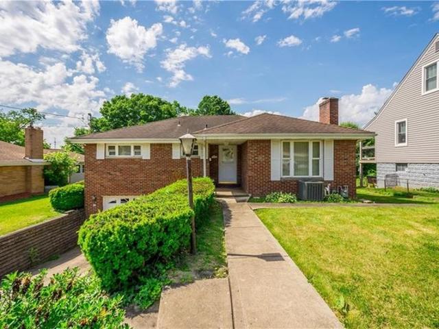 1599 Collier Ave, Carnegie, PA 15106