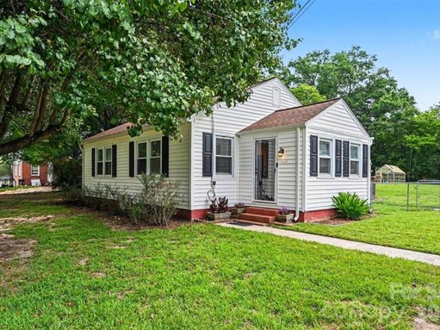 1599 Hillcrest Ave, Lancaster, SC 29720