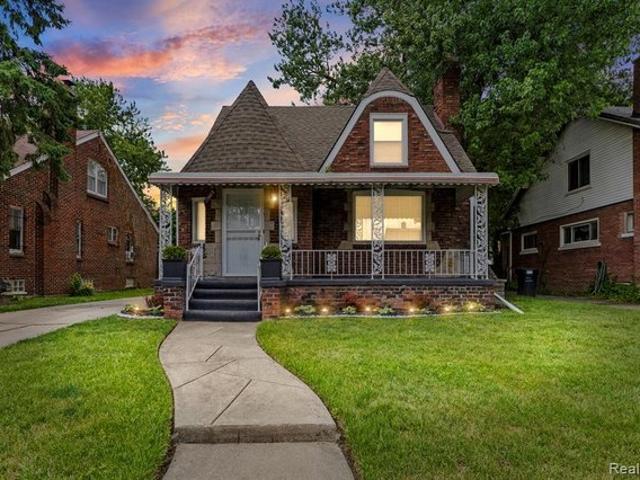 15903 Saint Marys St, Detroit, MI 48227