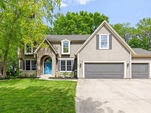 15902 W 161st St, Olathe, KS 66062
