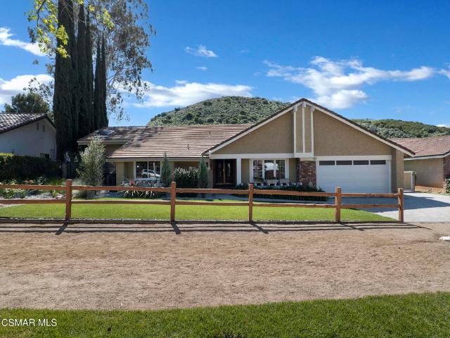 1590 Meander Drive