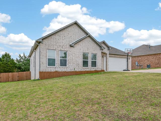 1590 Alamosa Drive