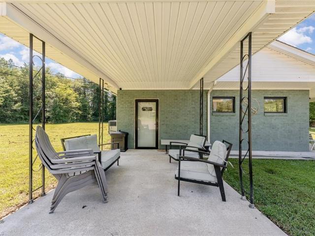 1590 Farmington Road