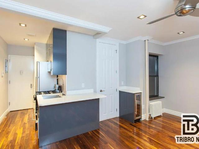 1590 Lexington Avenue 10