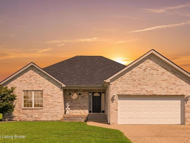 1590 Stringer Ln, Mount Washington, KY 40047