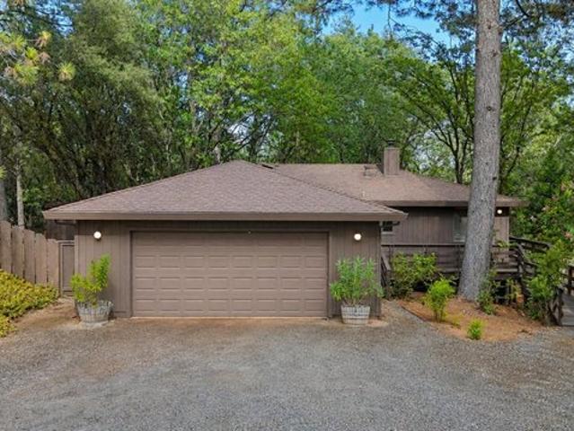 15914 Brooks Rd, Grass Valley, CA 95945