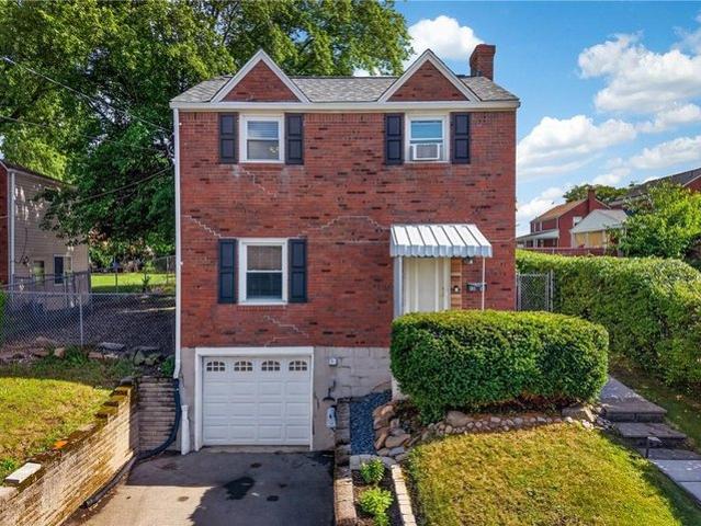 1591 Greencrest Dr, Pittsburgh, PA 15226