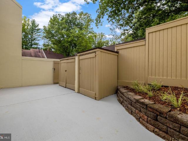 1591 Inlet Court