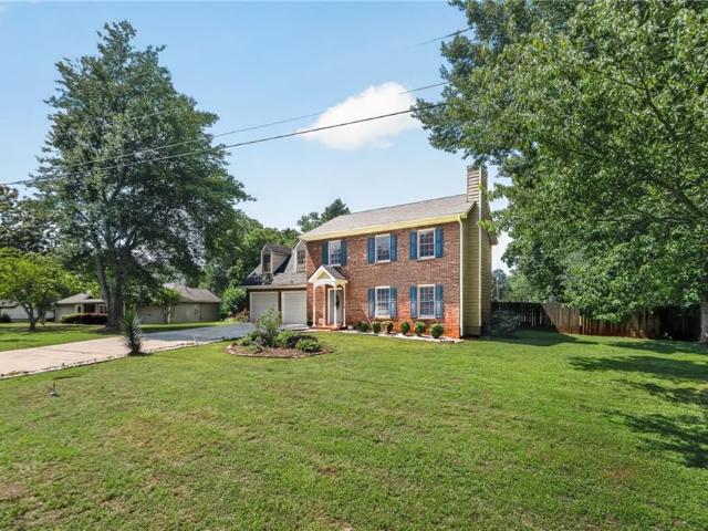 1591 Willow Bend Way