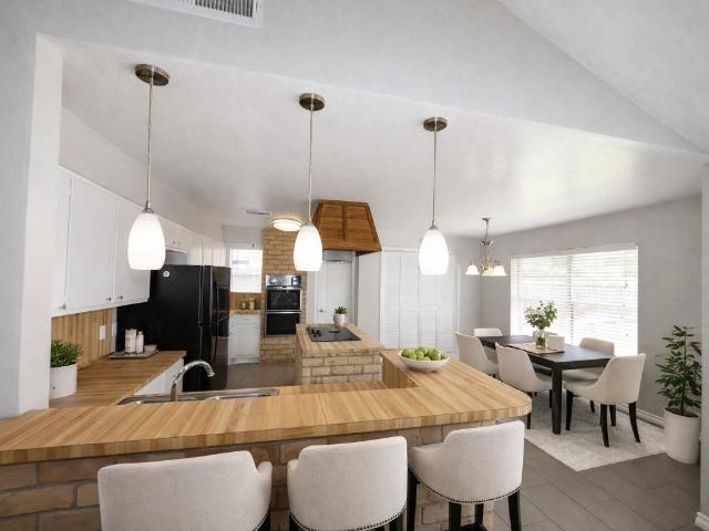 15923 Boulder Oaks Drive