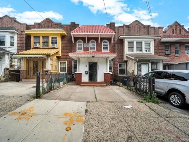 15920 Highland Ave, Jamaica, NY 11432