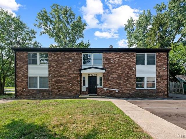 15925 W 11 Mile Rd, Southfield, MI 48076