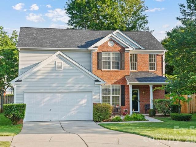 15926 Bubbling Branch Ln, Charlotte, NC 28273