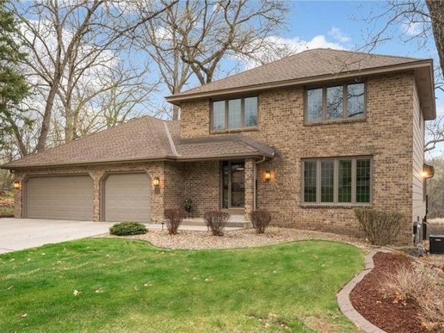 1592 Norwood Cir, Eagan, MN 55122