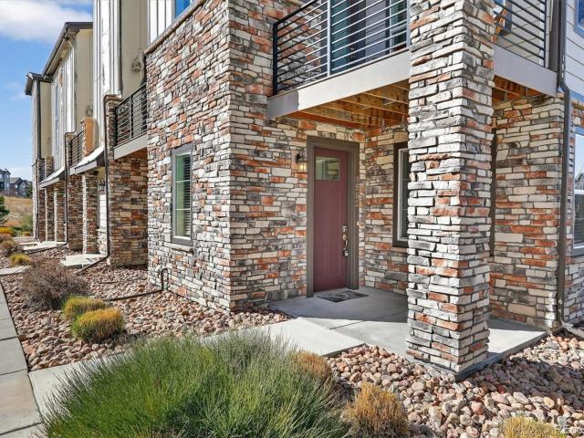 1592 Castle Creek Circle