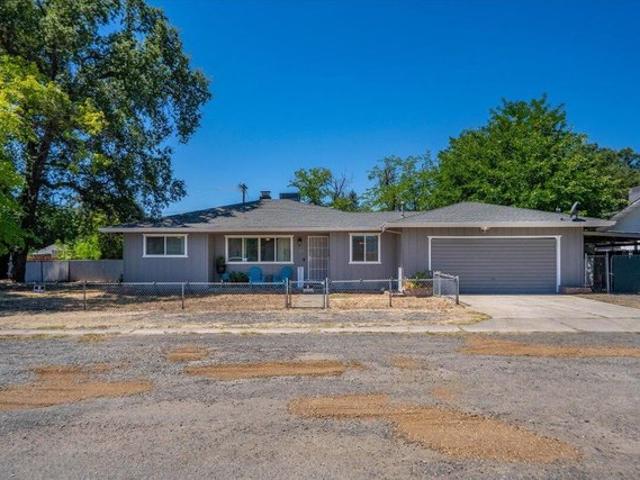 1592 Diamond St, Anderson, CA 96007