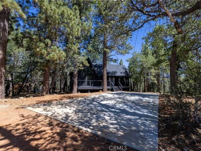 1592 Trinity Ct, Big Bear City, CA 92314