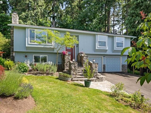 15931 SE Heidi Ln, Damascus, OR 97089