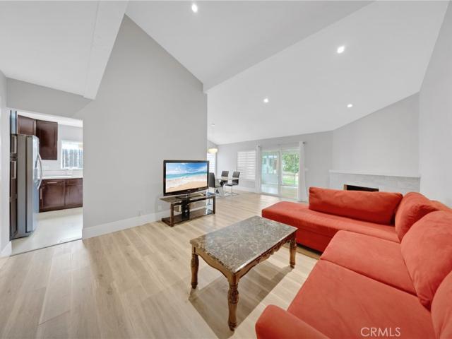 15937 La Ronda Cir