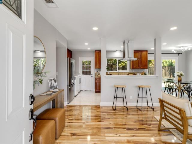 1593 Mendocino Dr