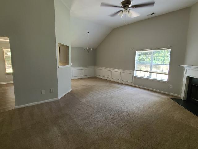 1593 Queen Elizabeth Drive