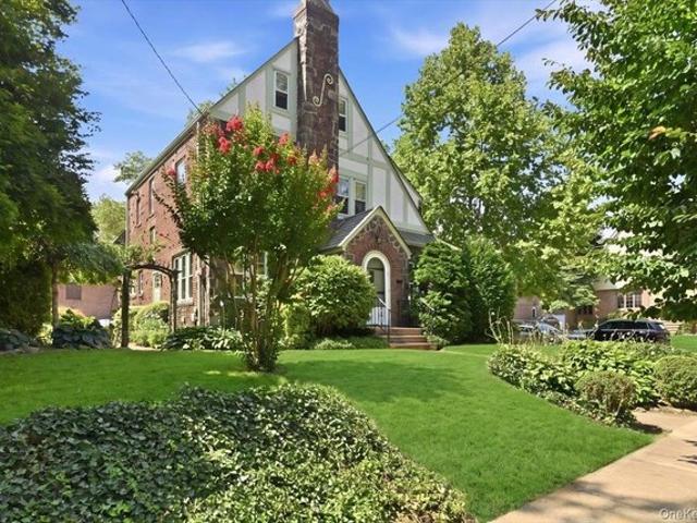 159 0 th Ave, Flushing, NY 11358