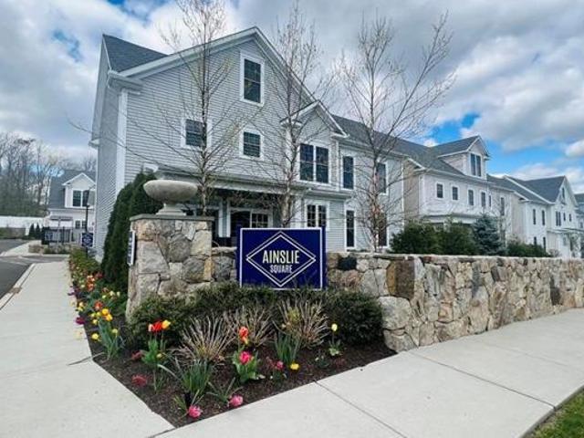 159 Colonial Rd #8 Stamford, CT 06906
