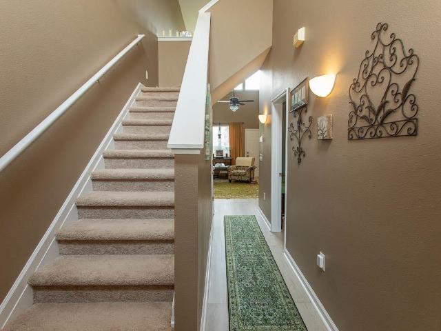 159 Chenoa Dr. E