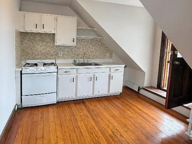 159 Brown St, Unit 3, Waltham, MA 02453 | MLS #73504