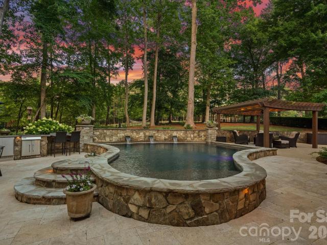 159 Brownstone Drive