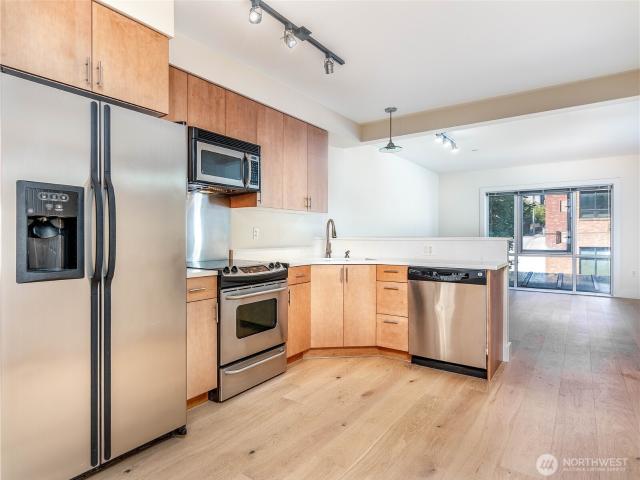 159 Denny Way # 208