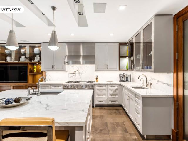 159 East 61st Street