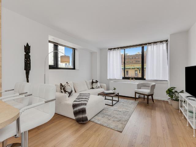 159 East 30th Street, New York, NY
