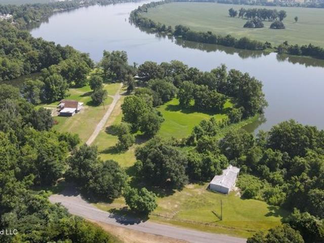 159 Oak Harbor Rd, Ferriday, LA 71334