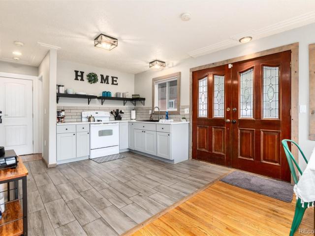 159 Lake Road