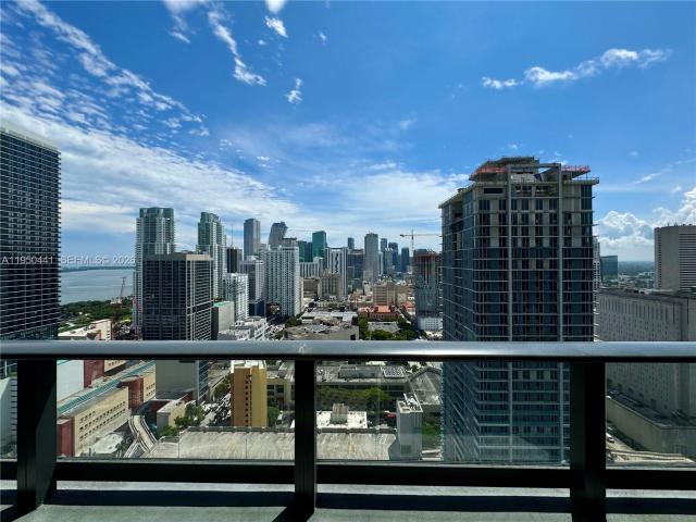 159 NE 6th St, Unit 2810, Miami, FL 33132 | MLS #A11950 | Compass