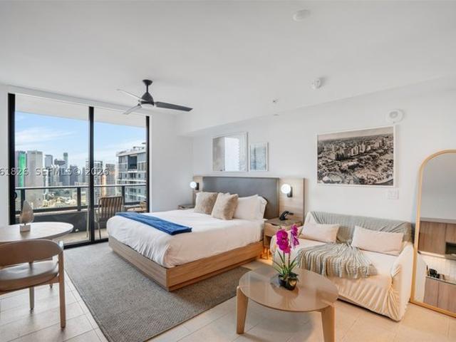 159 NE 6th St Unit 3212, Miami, FL 33132