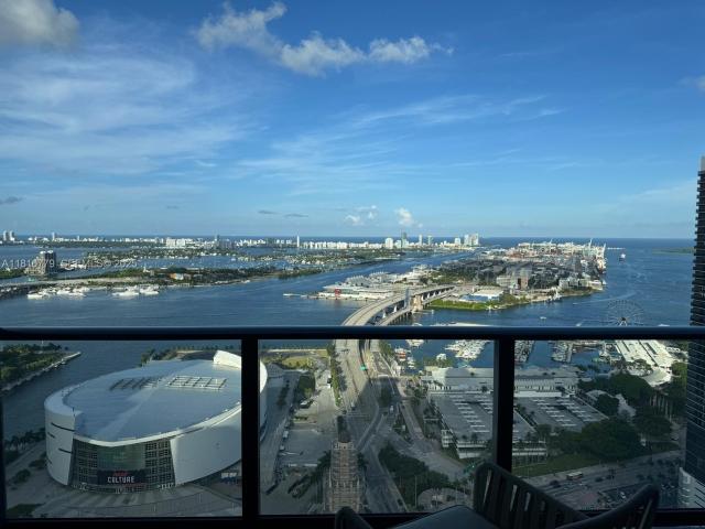159 NE 6th St, Unit 4215, Miami, FL 33132 | MLS #A11810