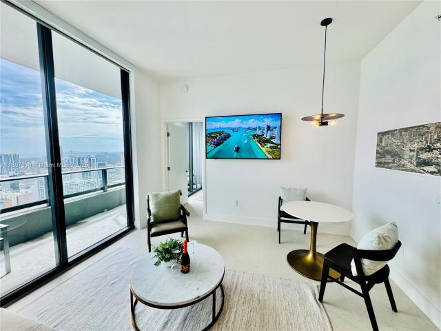 159 NE 6th St, Unit 4807, Miami, FL 33132 | MLS #A11897 | Compass