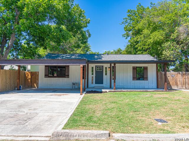 159 S Hackberry Avenue