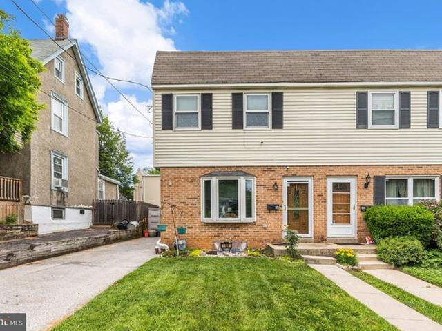 159 Saint Charles St, Drexel Hill, PA 19026