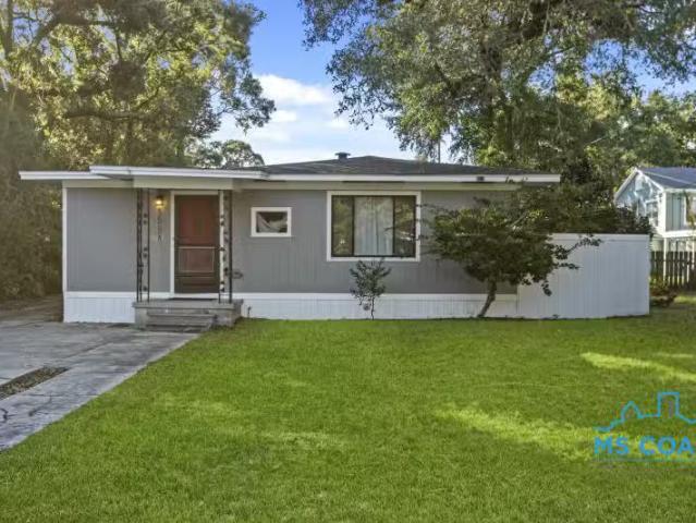 159 Saint George Ave #A, Biloxi, MS 39530