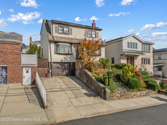 159 Seneca Avenue | Compass