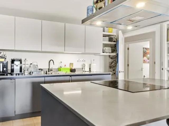 159A Tottenham Lane, London, N8 9BT, United Kingdom | 3 bed apartment for rent #134297791 | Rentberry