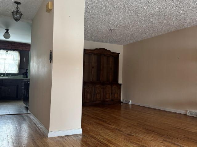15 43 th Street