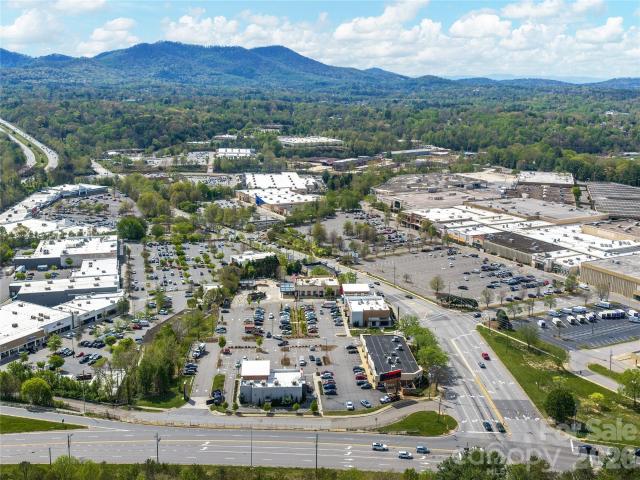 15 40 Peaks Center Lane
